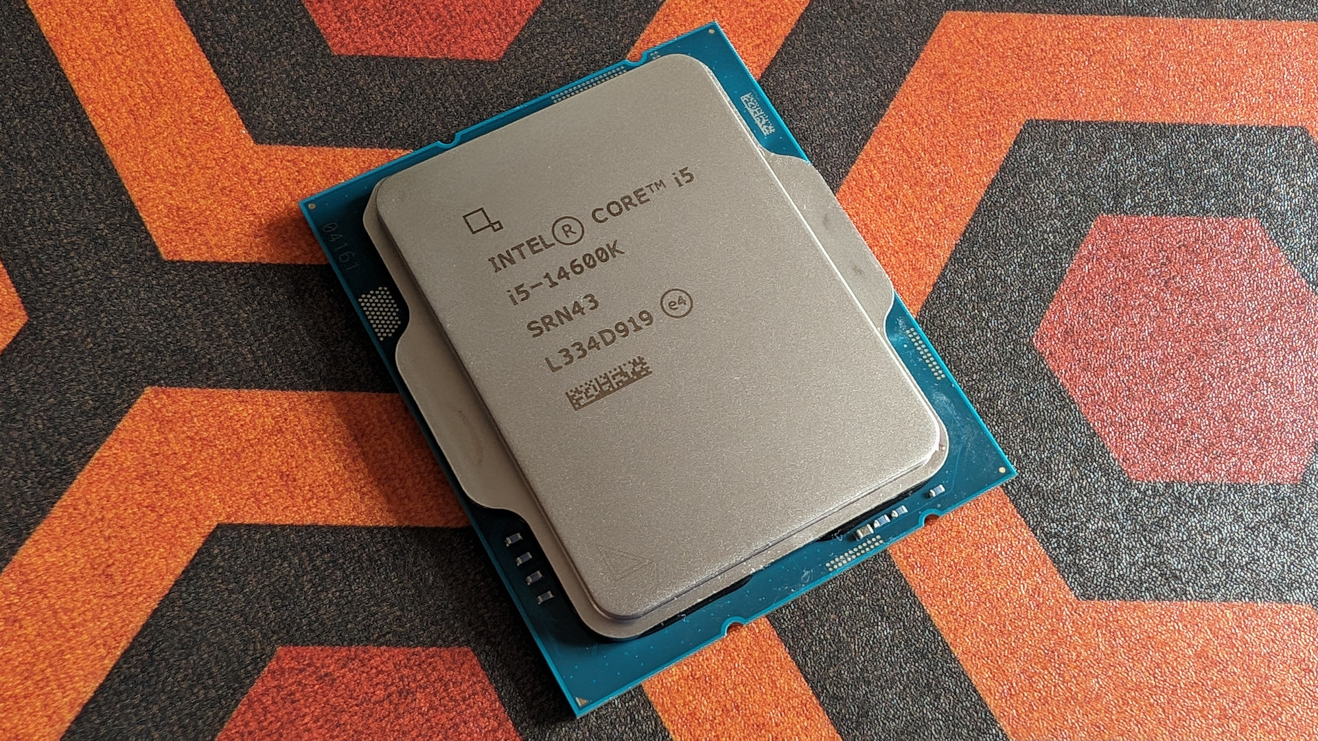 Intel Core i5-14600K - CPU có mức giá mềm nhất trong số 3 con chip dòng ...